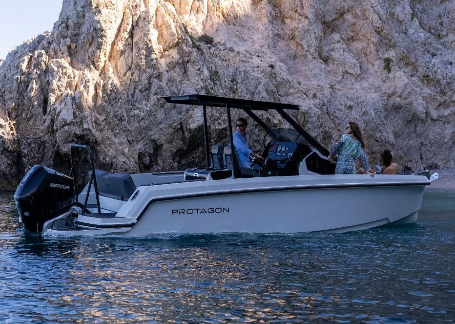 Protagon 25 Space Luxury Deep-Vee Hull Watercraft– BOATSMART